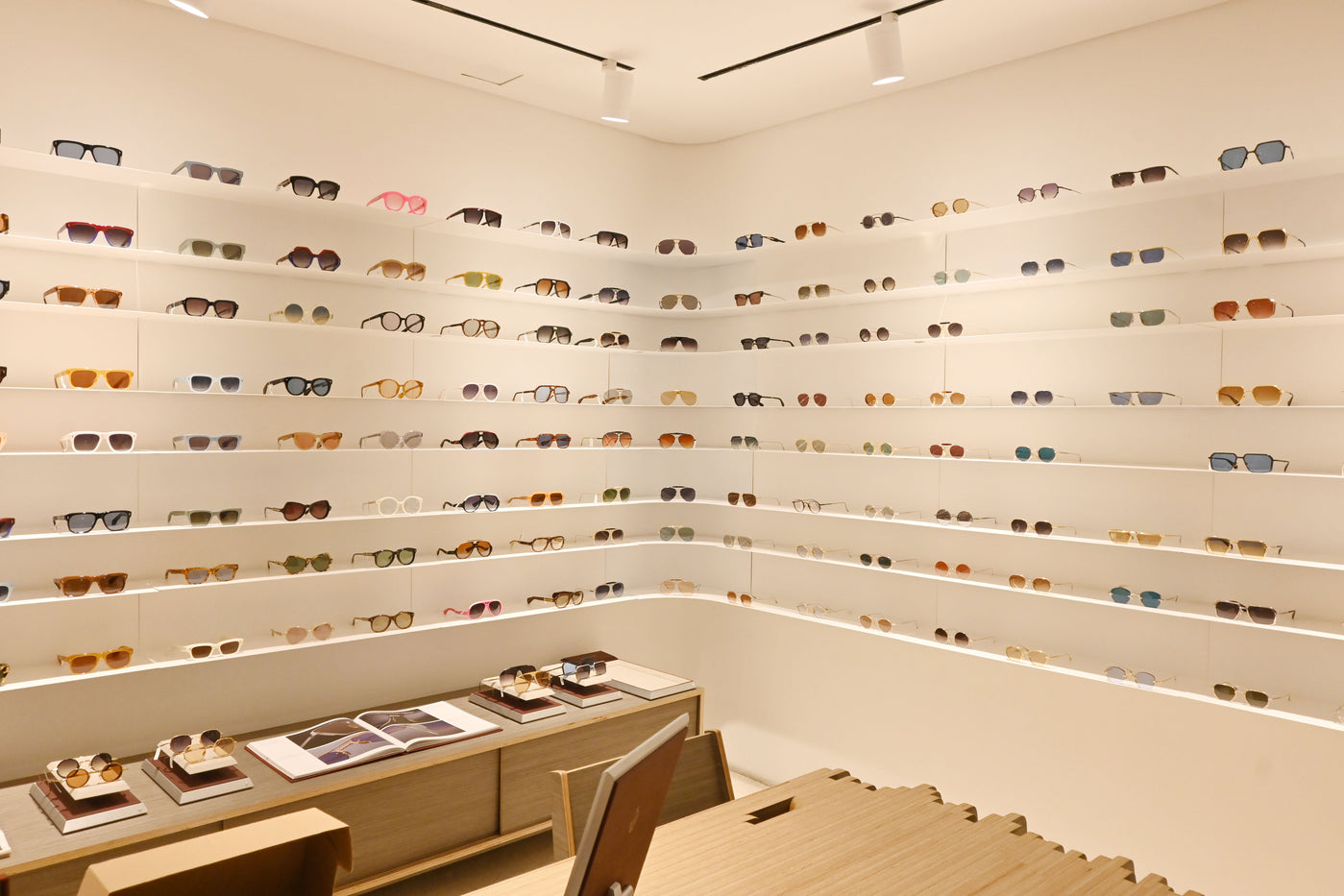 About us – lllllllllll